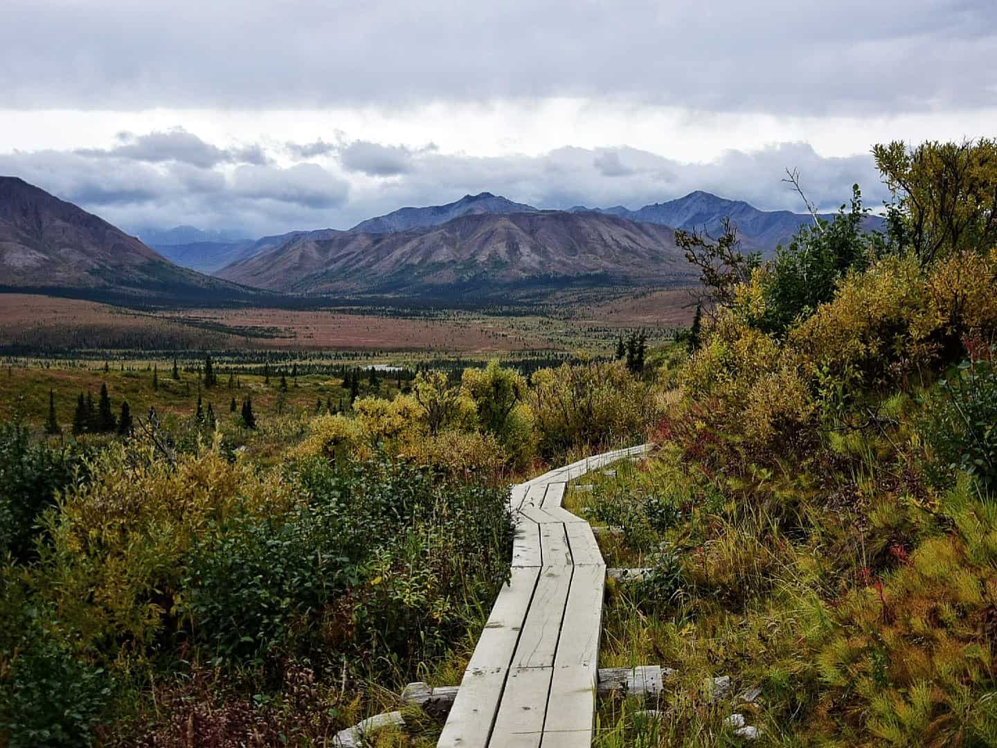 22 Best Places to Travel in August in USA: Summer Trip Ideas
